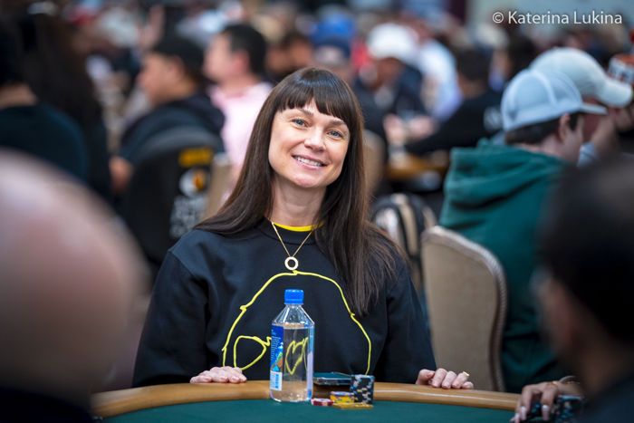 아마추어 포커 플레이어가 프로를 이긴 순간들 - 포커고수