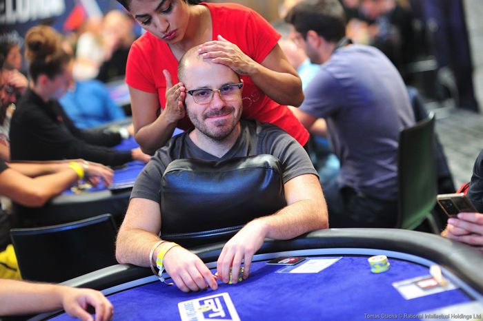 Jason Koon, 런이 좋기도 했지만 Hellmuth를 압도하며 160만 달러 획득! - 포커고수